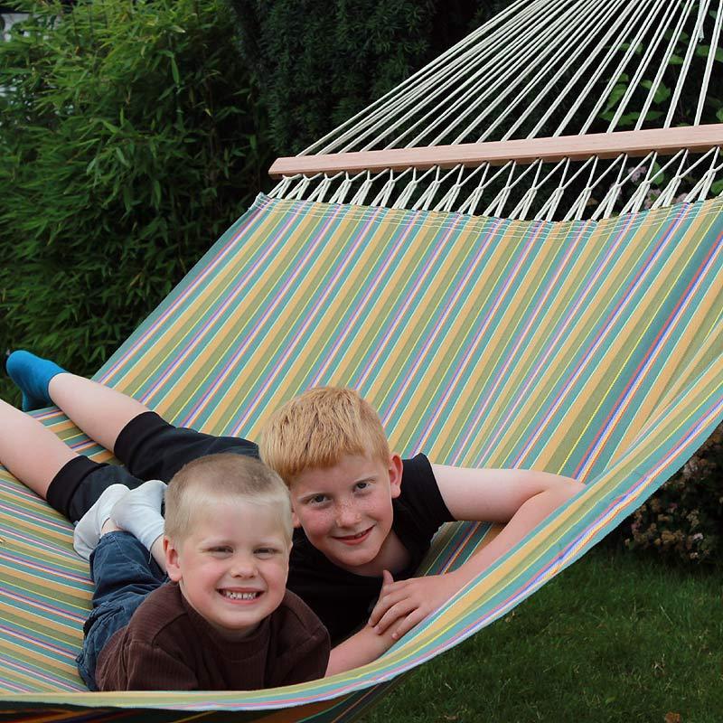 Outdoor hammock with 160cm wide wooden spreader bars
